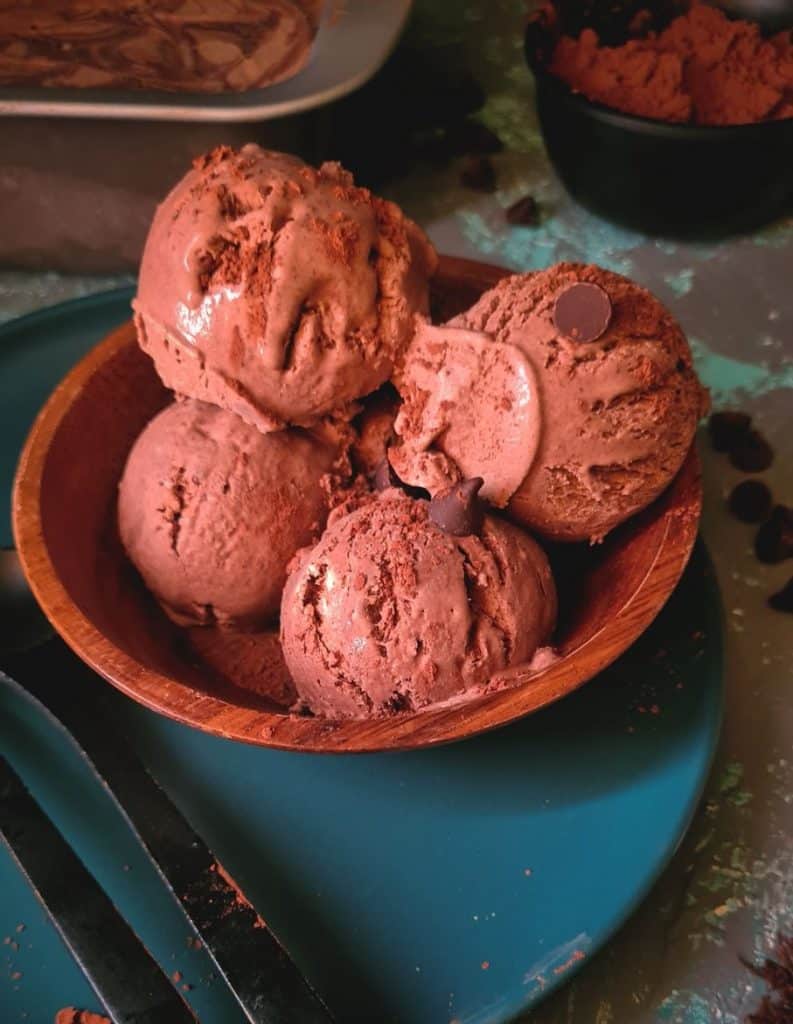 Easy creamy Chocolate Ice cream – quick desserts